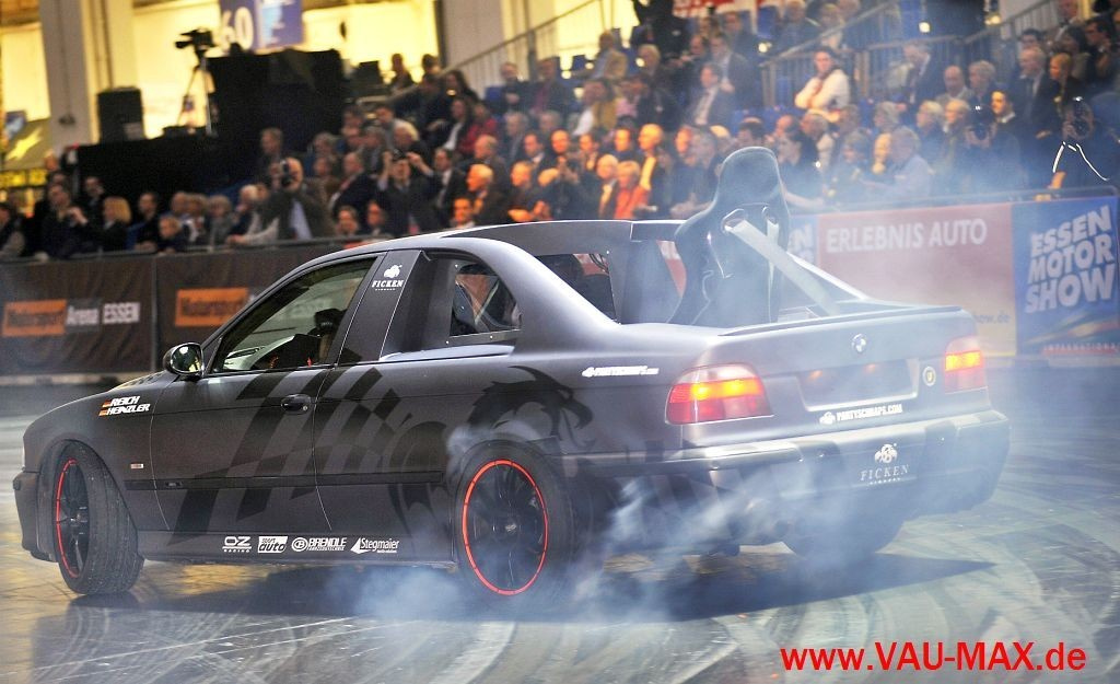Action ohne Ende Die Motorsport Arena auf der Essen Motor Show: Halle 7 ... Action ohne Ende Die Motorsport Arena auf der Essen Motor Show: Halle 7 ...