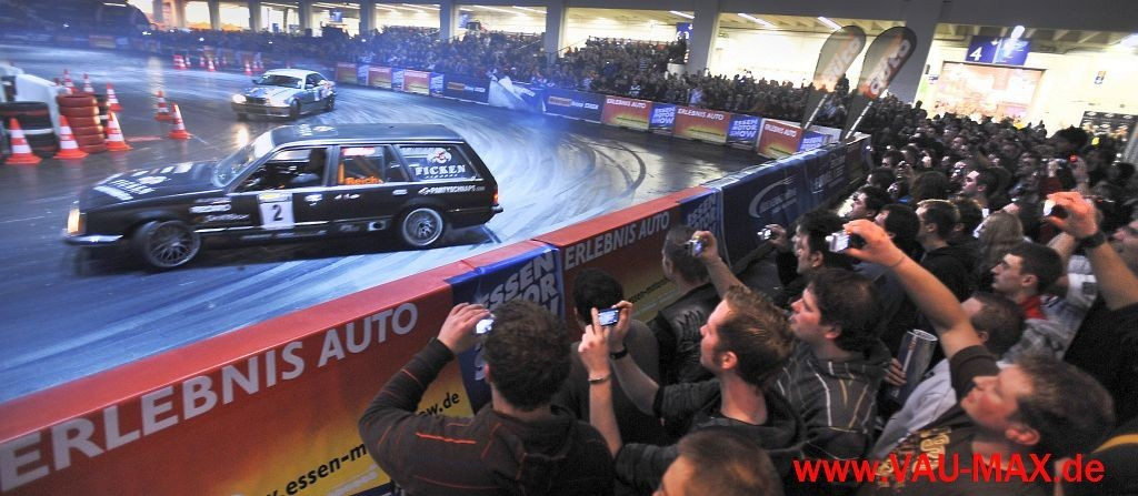 Action ohne Ende Die Motorsport Arena auf der Essen Motor Show: Halle 7 ... Action ohne Ende Die Motorsport Arena auf der Essen Motor Show: Halle 7 ...