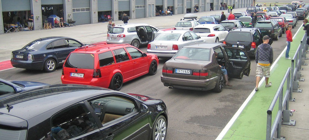 Vollgas auf dem Lausitzring für jedermann: Gas geben und Spaß haben ...