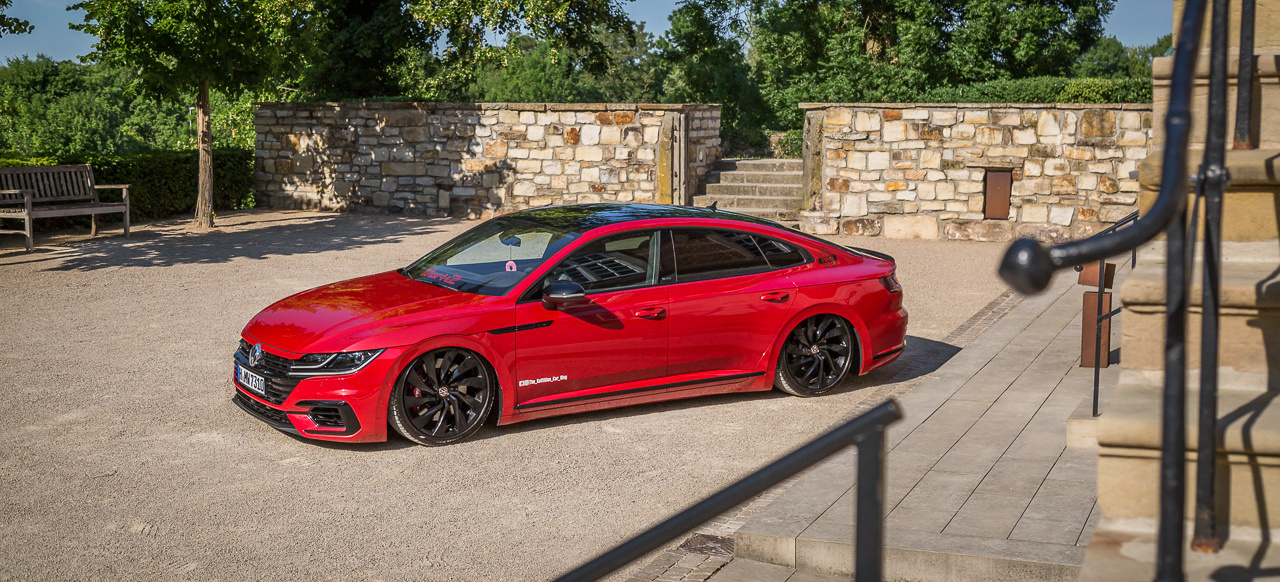 VIDEO - Neid-lose Anerkennung: VW Arteon R-Line auf exklusivem Niveau ...