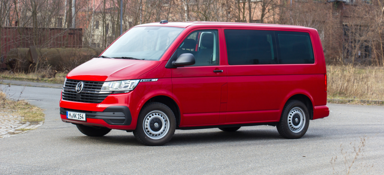 Video-Fahrbericht: VW T 6.1 Multivan Family – Was taugt der Basis-Bulli ...