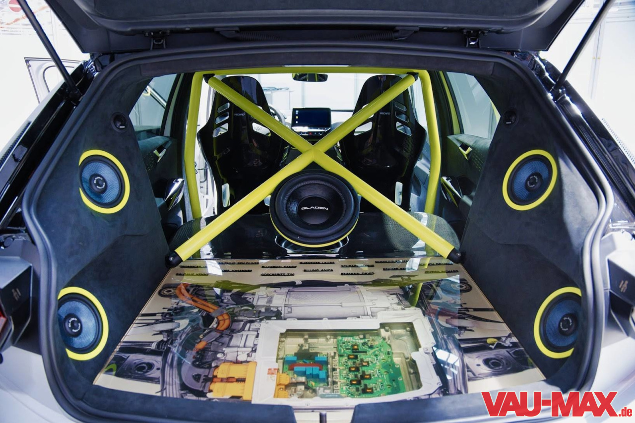 Enthüllung: ID3-Projekt 2021 der neuen VW-Auszubildenden: VW ID.3 ...