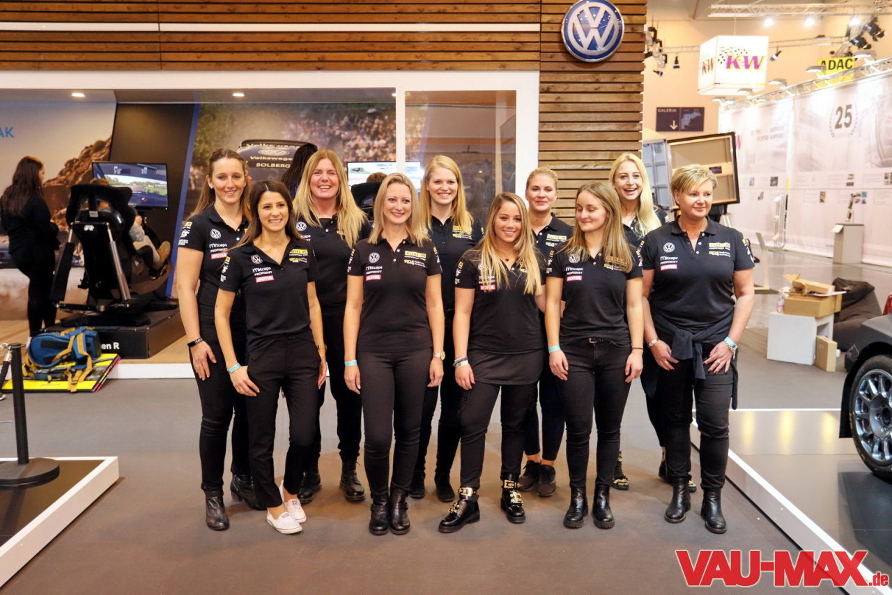GIRLS ONLY auf der Nordschleife: Reines Damen-Team startet im Golf GTI ...