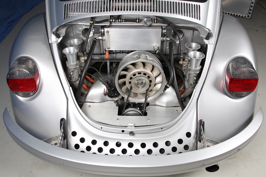 Arctic Silver: Käfer 1303 S im finnischen Racelook: Die Geschichte ...