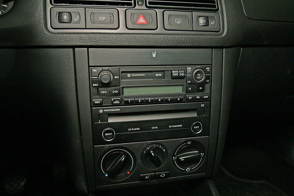 Zenecs Navi ZE-NC2040 für Golf 4 und Co.: Das kann die neue Zenec ...