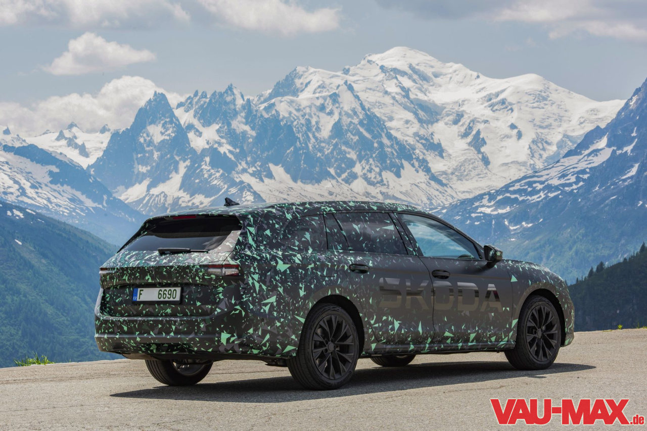 4. Generation Superb im Fahrbericht: Unterwegs im 2024er Skoda Superb ...