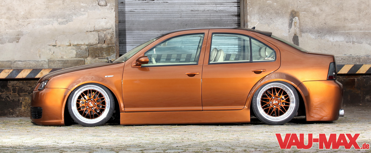 VW Bora im Extrem-Custom-Style mit Airride: Die Mafia macht sich breit ...