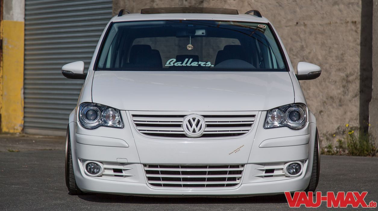 VW Touran TDI mit R-Line und Airride: Denn sie wissen, was sie tun ...