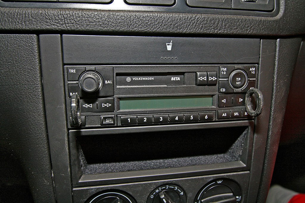 Zenecs Navi ZE-NC2040 für Golf 4 und Co.: Das kann die neue Zenec ...