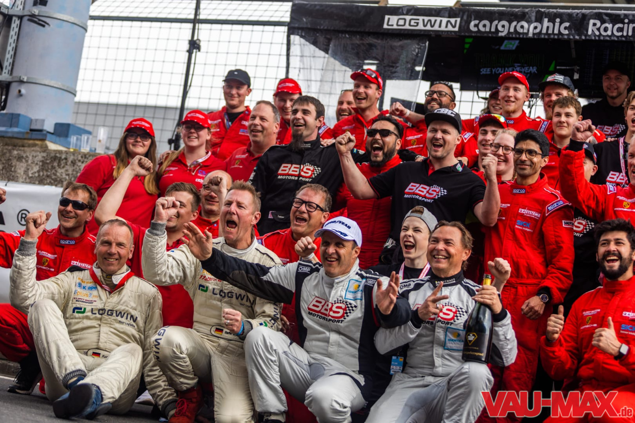 White Angel for FLY&HELP beim 24h-Rennen auf dem Nürburgring ...