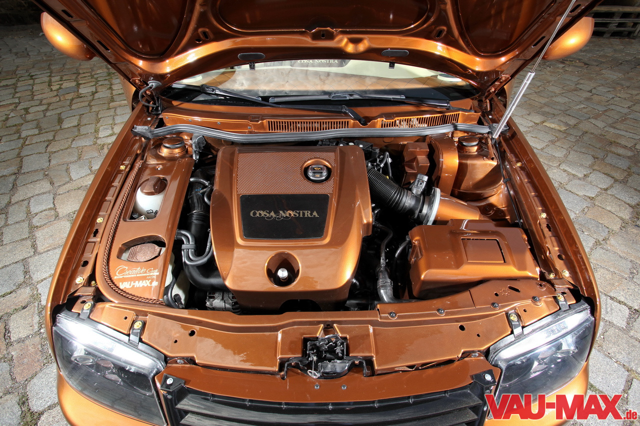 VW Bora im Extrem-Custom-Style mit Airride: Die Mafia macht sich breit ...