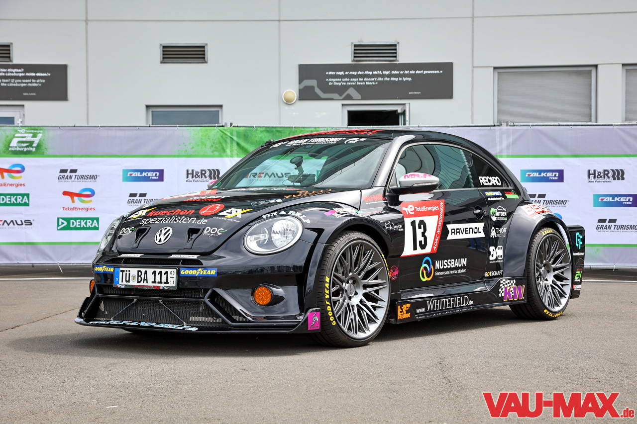 VW Beetle von White Angel for Fly & Help: Brutaler Breitbau-Beetle mit ...