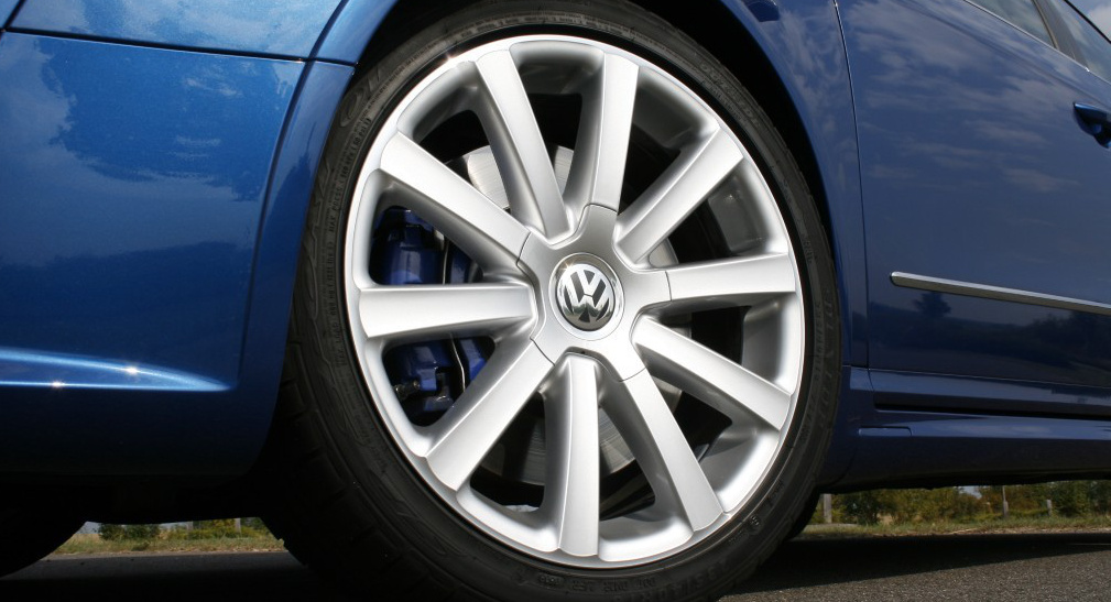 Fahrbericht VW Passat R36: Der Passat-Sturm! (2008): VW Passat R36 ...