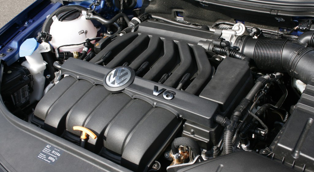 Fahrbericht VW Passat R36: Der Passat-Sturm! (2008): VW Passat R36 ...