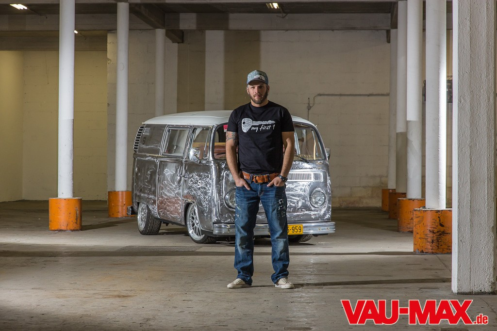 Der PS-Profi kann auch Bulli: Volkswagen T2b made by Sidney Industries ...
